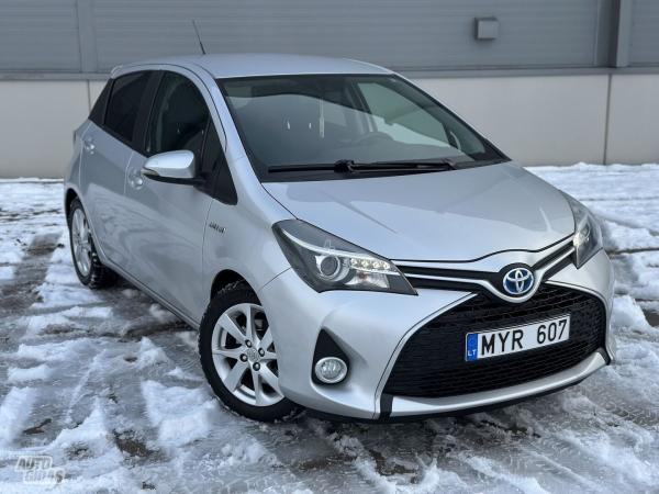 Pelēks Toyota Yaris 2014 Kauņa, ar dzinēja tilpumu 1.50 L un nobraukumu 143 tūkst. km par 7900 €, foto 2 vietnē AUTOMOTO.COM.LV