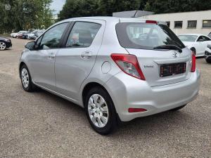 Grey Toyota Yaris 2014 in Vilnius, with an engine capacity of 1.33 L and mileage of 185 thousand km for 4500 €, photo 6 on AUTOMOTO.COM.LV