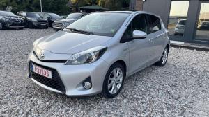 Pelēks Toyota Yaris 2014 Kauņa, ar dzinēja tilpumu 1.50 L un nobraukumu 220 tūkst. km par 7350 €, foto  vietnē AUTOMOTO.COM.LV