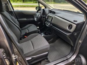 Pelēks Toyota Yaris 2014 Ogre, ar dzinēja tilpumu 1.30 L un nobraukumu 133 tūkst. km par 4750 €, foto 11 vietnē AUTOMOTO.COM.LV