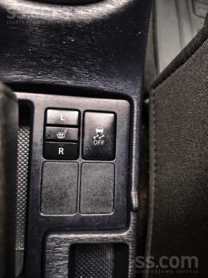 Pelēks Toyota Yaris 2014 Ogre, ar dzinēja tilpumu 1.30 L un nobraukumu 133 tūkst. km par 4750 €, foto 19 vietnē AUTOMOTO.COM.LV