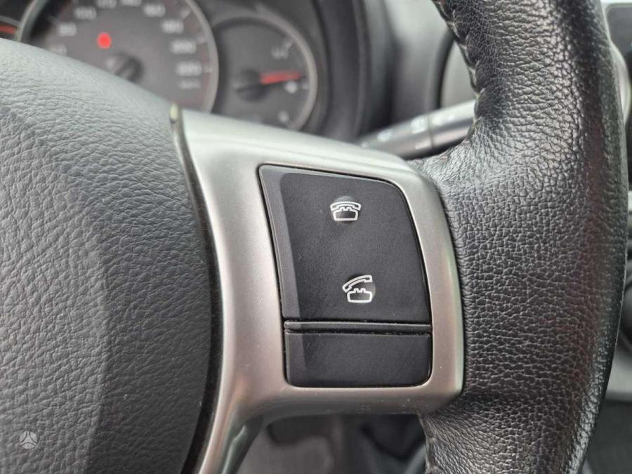 Pelēks Toyota Yaris 2014 Viļņa, ar dzinēja tilpumu 1.33 L un nobraukumu 185 tūkst. km par 3999 €, foto 13 vietnē AUTOMOTO.COM.LV
