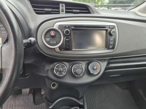 Pelēks Toyota Yaris 2014 Viļņa, ar dzinēja tilpumu 1.33 L un nobraukumu 185 tūkst. km par 3999 €, foto 14 vietnē AUTOMOTO.COM.LV