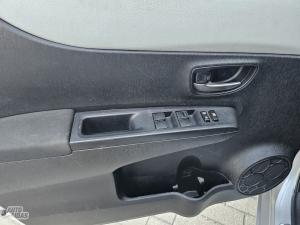 Pelēks Toyota Yaris 2014 Marijampole, ar dzinēja tilpumu 1.50 L un nobraukumu 121 tūkst. km par 7299 €, foto 10 vietnē AUTOMOTO.COM.LV