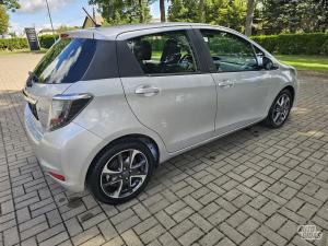 Grey Toyota Yaris 2014 in Marijampole, with an engine capacity of 1.50 L and mileage of 121 thousand km for 7299 €, photo 7 on AUTOMOTO.COM.LV
