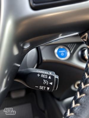 Pelēks Toyota Yaris 2014 Viļņa, ar dzinēja tilpumu 1.50 L un nobraukumu 179 tūkst. km par 7950 €, foto 16 vietnē AUTOMOTO.COM.LV