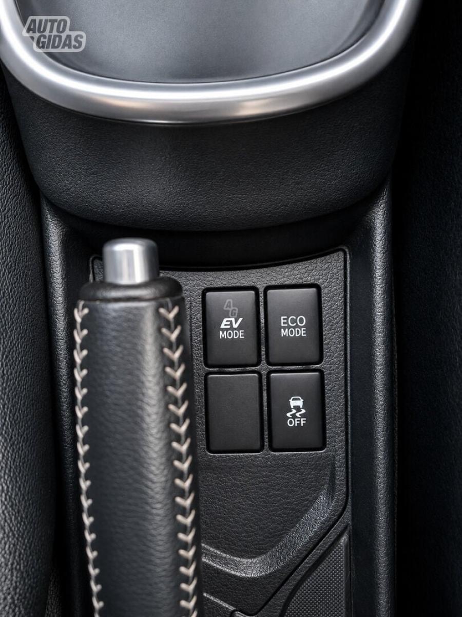 Pelēks Toyota Yaris 2014 Viļņa, ar dzinēja tilpumu 1.50 L un nobraukumu 179 tūkst. km par 7950 €, foto 19 vietnē AUTOMOTO.COM.LV