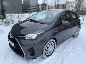 Grey Toyota Yaris 2015 in Vilnius, with an engine capacity of 1.50 L and mileage of 96 thousand km for 8450 €, photo  on AUTOMOTO.COM.LV