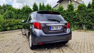 Grey Toyota Yaris 2015 in Vilnius, with an engine capacity of 1.50 L and mileage of 230 thousand km for 7500 €, photo 16 on AUTOMOTO.COM.LV