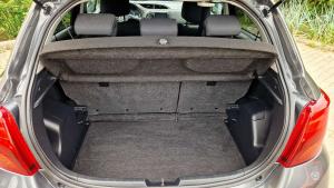 Grey Toyota Yaris 2015 in Vilnius, with an engine capacity of 1.50 L and mileage of 230 thousand km for 7500 €, photo 21 on AUTOMOTO.COM.LV