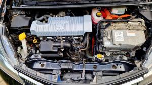 Grey Toyota Yaris 2015 in Vilnius, with an engine capacity of 1.50 L and mileage of 230 thousand km for 7500 €, photo 42 on AUTOMOTO.COM.LV