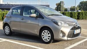 Grey Toyota Yaris 2015 in Riga, with an engine capacity of 1.00 L and mileage of 67 thousand km for 6400 €, photo  on AUTOMOTO.COM.LV