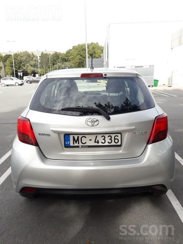 Grey Toyota Yaris 2015 in Riga, with an engine capacity of 1.30 L and mileage of 268 thousand km for 5100 €, photo 6 on AUTOMOTO.COM.LV