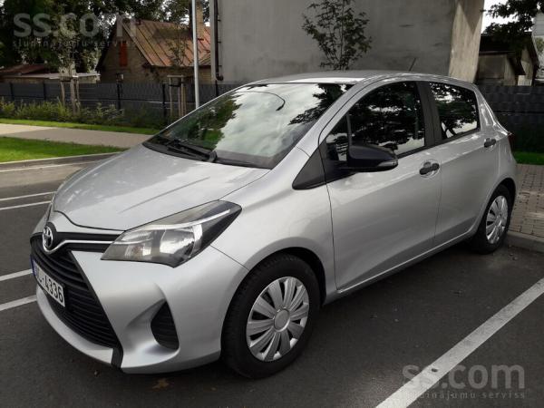 Pelēks Toyota Yaris 2015 Rīga, ar dzinēja tilpumu 1.30 L un nobraukumu 268 tūkst. km par 5100 €, foto 5 vietnē AUTOMOTO.COM.LV