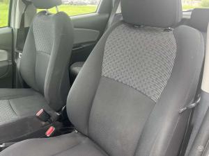 Grey Toyota Yaris 2015 in Taurage, with an engine capacity of 1.36 L and mileage of 253 thousand km for 4800 €, photo 16 on AUTOMOTO.COM.LV