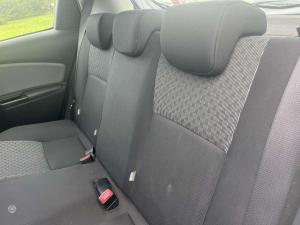 Grey Toyota Yaris 2015 in Taurage, with an engine capacity of 1.36 L and mileage of 253 thousand km for 4800 €, photo 17 on AUTOMOTO.COM.LV