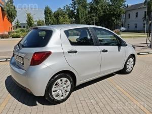 Pelēks Toyota Yaris 2015 Jūrmala, ar dzinēja tilpumu 1.40 L un nobraukumu 219 tūkst. km par 5500 €, foto 5 vietnē AUTOMOTO.COM.LV