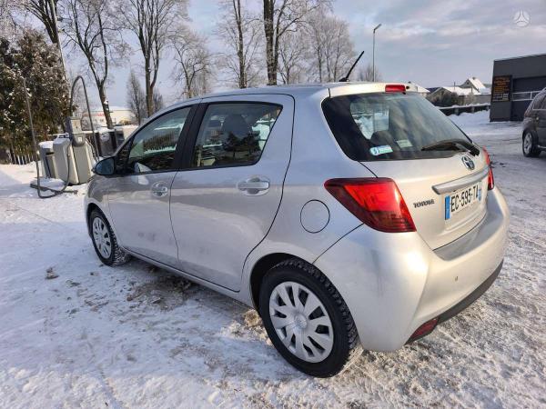 Pelēks Toyota Yaris 2016 Tauragė, ar dzinēja tilpumu 1.50 L un nobraukumu 259 tūkst. km par 6800 €, foto 3 vietnē AUTOMOTO.COM.LV