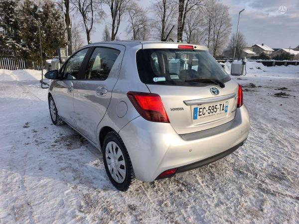 Pelēks Toyota Yaris 2016 Tauragė, ar dzinēja tilpumu 1.50 L un nobraukumu 259 tūkst. km par 6800 €, foto 9 vietnē AUTOMOTO.COM.LV