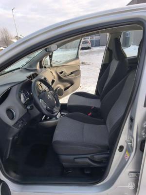 Pelēks Toyota Yaris 2016 Tauragė, ar dzinēja tilpumu 1.50 L un nobraukumu 258 tūkst. km par 6600 €, foto 19 vietnē AUTOMOTO.COM.LV