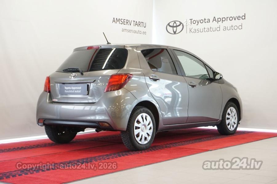Grey Toyota Yaris 2016 in Tartu, with an engine capacity of 1.30 L and mileage of 77 thousand km for 8690 €, photo 3 on AUTOMOTO.COM.LV