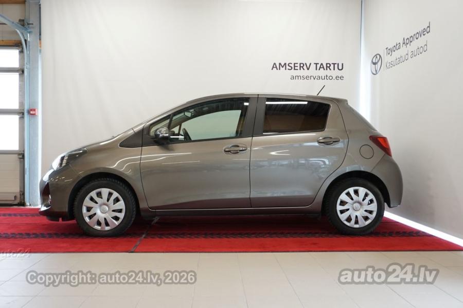 Grey Toyota Yaris 2016 in Tartu, with an engine capacity of 1.30 L and mileage of 77 thousand km for 8690 €, photo 4 on AUTOMOTO.COM.LV