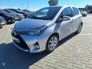 Grey Toyota Yaris 2016 in Taurage, with an engine capacity of 1.50 L and mileage of 193 thousand km for 7300 €, photo  on AUTOMOTO.COM.LV