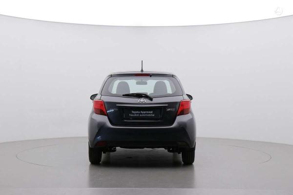 Grey Toyota Yaris 2016 in Vilnius, with an engine capacity of 1.33 L and mileage of 95 thousand km for 9990 €, photo 5 on AUTOMOTO.COM.LV