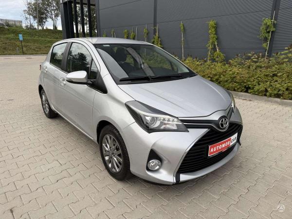 Pelēks Toyota Yaris 2016 Viļņa, ar dzinēja tilpumu 1.33 L un nobraukumu 54 tūkst. km par 10550 €, foto 1 vietnē AUTOMOTO.COM.LV