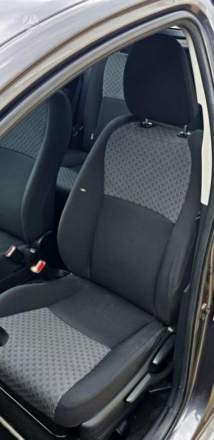 Grey Toyota Yaris 2016 in Vilnius, with an engine capacity of 1.33 L and mileage of 117 thousand km for 9700 €, photo 26 on AUTOMOTO.COM.LV