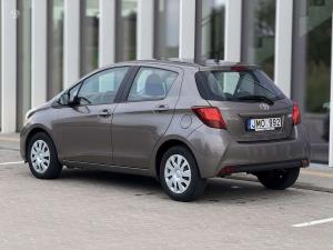 Grey Toyota Yaris 2016 in Vilnius, with an engine capacity of 1.33 L and mileage of 50 thousand km for 9950 €, photo 5 on AUTOMOTO.COM.LV