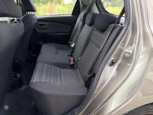 Grey Toyota Yaris 2016 in Vilnius, with an engine capacity of 1.33 L and mileage of 50 thousand km for 9950 €, photo 9 on AUTOMOTO.COM.LV