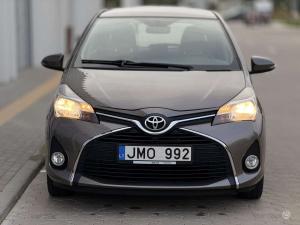 Grey Toyota Yaris 2016 in Vilnius, with an engine capacity of 1.33 L and mileage of 50 thousand km for 9950 €, photo 21 on AUTOMOTO.COM.LV