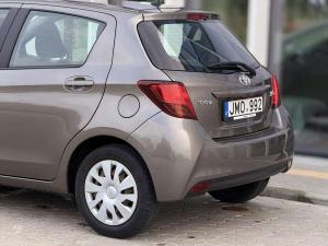 Grey Toyota Yaris 2016 in Vilnius, with an engine capacity of 1.33 L and mileage of 50 thousand km for 9950 €, photo 24 on AUTOMOTO.COM.LV