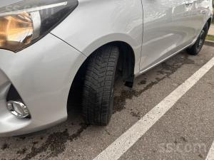 Grey Toyota Yaris 2016 in Riga, with an engine capacity of 1.30 L and mileage of 139 thousand km for 6500 €, photo 12 on AUTOMOTO.COM.LV