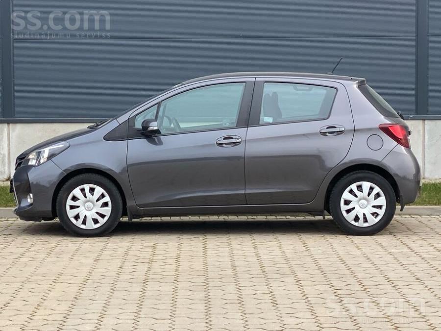 Pelēks Toyota Yaris 2017 Rīga, ar dzinēja tilpumu 1.30 L un nobraukumu 0 tūkst. km par 7999 €, foto 6 vietnē AUTOMOTO.COM.LV
