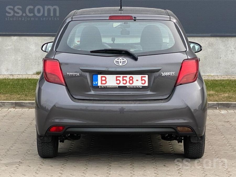 Pelēks Toyota Yaris 2017 Rīga, ar dzinēja tilpumu 1.30 L un nobraukumu 0 tūkst. km par 7999 €, foto 8 vietnē AUTOMOTO.COM.LV