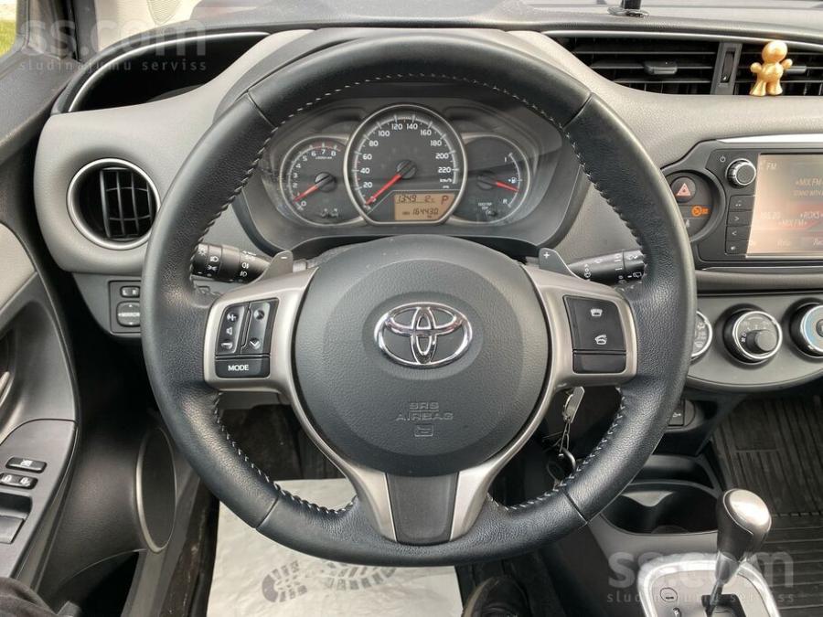 Pelēks Toyota Yaris 2017 Rīga, ar dzinēja tilpumu 1.30 L un nobraukumu 0 tūkst. km par 7999 €, foto 10 vietnē AUTOMOTO.COM.LV