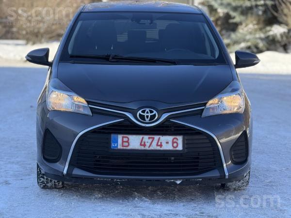 Pelēks Toyota Yaris 2017 Rīga, ar dzinēja tilpumu 1.40 L un nobraukumu 0 tūkst. km par 7990 €, foto 6 vietnē AUTOMOTO.COM.LV