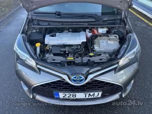 Grey Toyota Yaris 2017 in Tallinn, with an engine capacity of 1.50 L and mileage of 150 thousand km for 10500 €, photo 16 on AUTOMOTO.COM.LV