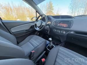 Pelēks Toyota Yaris 2017 Rīga, ar dzinēja tilpumu 1.40 L un nobraukumu 0 tūkst. km par 6990 €, foto 13 vietnē AUTOMOTO.COM.LV