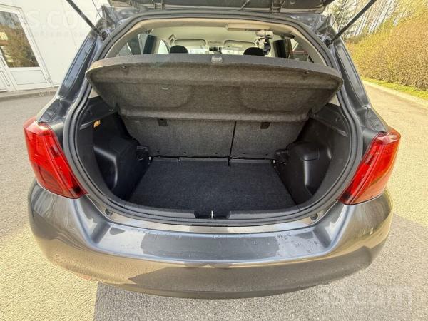 Grey Toyota Yaris 2017 in Riga, with an engine capacity of 1.40 L and mileage of 0 thousand km for 6700 €, photo 10 on AUTOMOTO.COM.LV