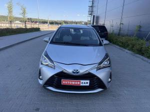 Grey Toyota Yaris 2017 in Vilnius, with an engine capacity of 1.50 L and mileage of 168 thousand km for 8950 €, photo 4 on AUTOMOTO.COM.LV