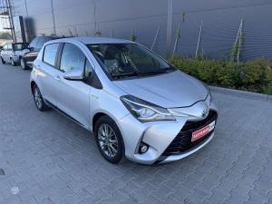 Grey Toyota Yaris 2017 in Vilnius, with an engine capacity of 1.50 L and mileage of 168 thousand km for 8950 €, photo 9 on AUTOMOTO.COM.LV