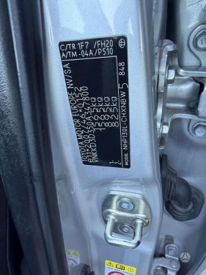 Grey Toyota Yaris 2017 in Vilnius, with an engine capacity of 1.50 L and mileage of 168 thousand km for 8950 €, photo 26 on AUTOMOTO.COM.LV