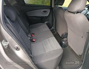 Grey Toyota Yaris 2017 in Tallinn, with an engine capacity of 1.30 L and mileage of 158 thousand km for 6700 €, photo 11 on AUTOMOTO.COM.LV