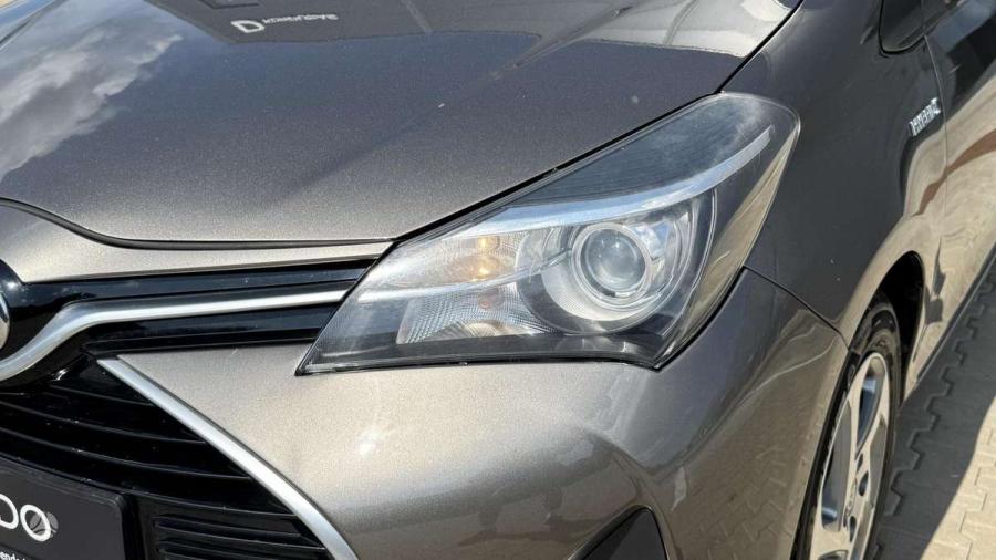 Grey Toyota Yaris 2017 in Vilnius, with an engine capacity of 1.50 L and mileage of 120 thousand km for 10990 €, photo 10 on AUTOMOTO.COM.LV