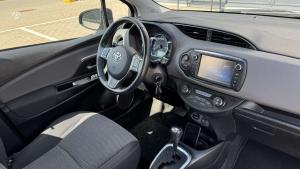 Grey Toyota Yaris 2017 in Vilnius, with an engine capacity of 1.50 L and mileage of 120 thousand km for 10990 €, photo 21 on AUTOMOTO.COM.LV