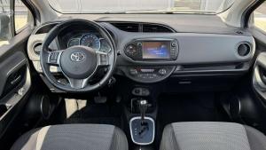 Grey Toyota Yaris 2017 in Vilnius, with an engine capacity of 1.50 L and mileage of 120 thousand km for 10990 €, photo 22 on AUTOMOTO.COM.LV