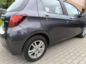 Grey Toyota Yaris 2017 in Alytus, with an engine capacity of 1.33 L and mileage of 160 thousand km for 9500 €, photo 3 on AUTOMOTO.COM.LV